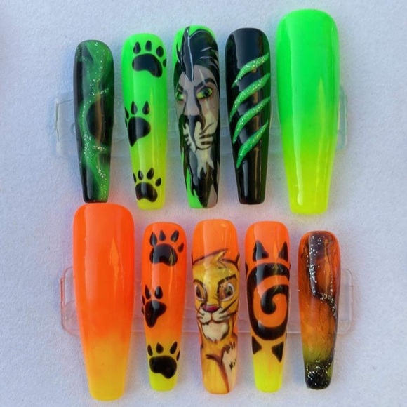 Hand Crafted | Makeup | Disney The Lion King Simba And Scar Hand ...